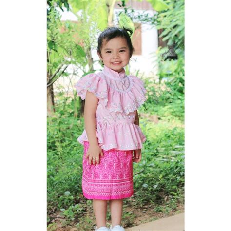 ชุดไทยเด็ก ชุดไทยเด็กประยุกต์ ชุดรุ้งรดา ชุดไทยเด็กหญิง ผ้าคอตตอนฉลุปักลายสีรุ้ง Nnutbb