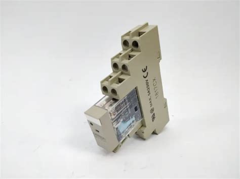 Omron G2r 2 Snd Relay 24vdc With P2rf 08 E Relay Socket £2748