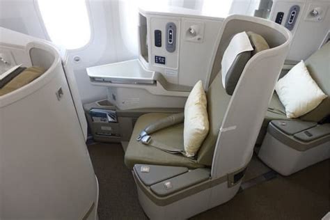 Vietnam Airlines Ưu Đãi Hạng Vé Thương Gia Trải Nghiệm Bay Đẳng Cấp