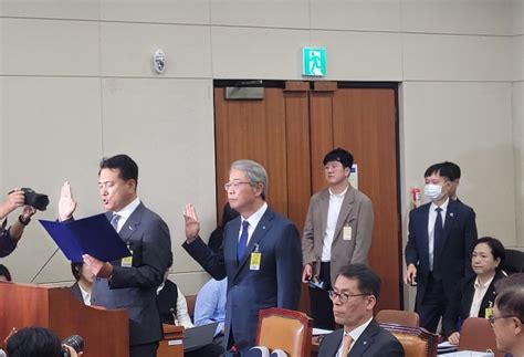 임종룡 우리금융 회장 “전임 회장 부당대출책임질 일 있다면 책임 지겠다” 오피니언뉴스