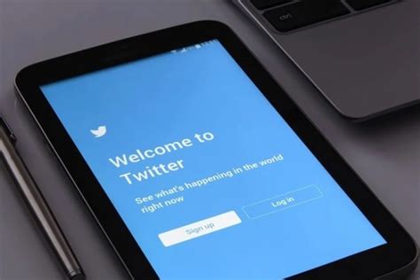 Twitter Ya Permite Añadir Archivos Fotos Videos Y  A Retweets