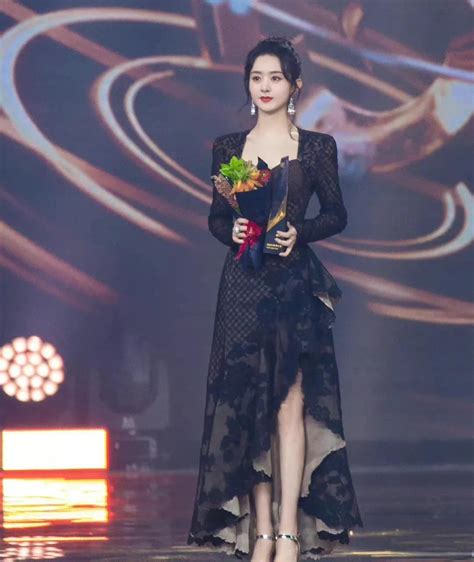 女神赵丽颖的经典必刷剧—《风吹半夏》究竟有多好看 人物集