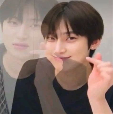 Pin By Lizeth On Enhypen Funny Kpop Memes Kpop Funny Meme Faces