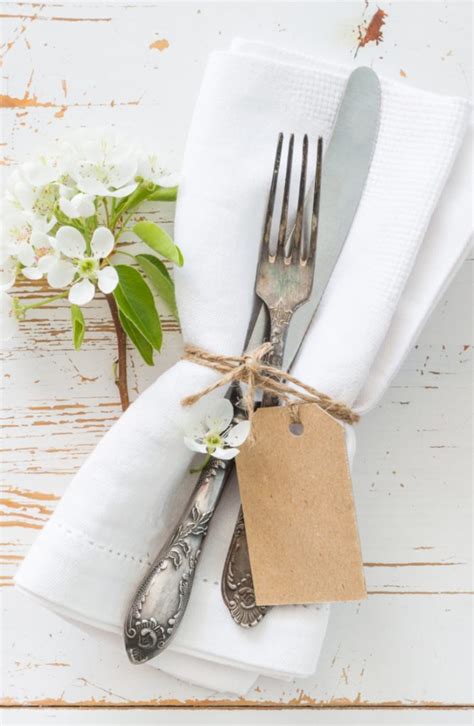 Spring Loaded Table Settings The Holidaze Craze