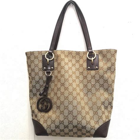 Gucci グッチ トートバッグ Ggキャンバス ロゴチャーム ブラウン カバン 鞄 ユニセックス 本体のみの買取実績 買取専門店さすがや