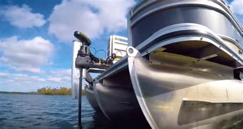 Can You Put A Trolling Motor On A Pontoon Boat With Sizes Decide
