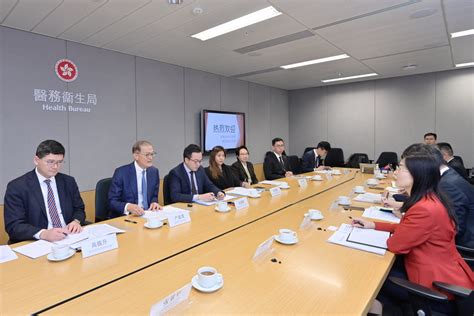 盧寵茂與前海管理局代表團會面 E123長青網 長者服務及老人院資訊