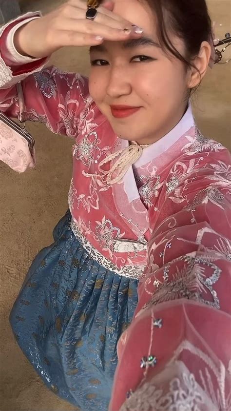 Cute South Korean Hanbok Styling