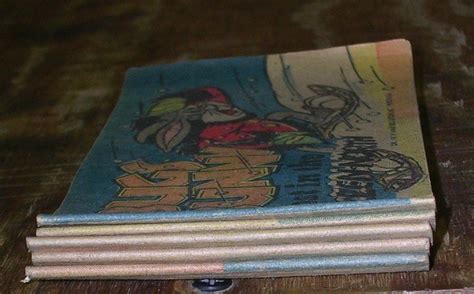 Bugs Bunny Warner Bros Cartoons 5 Vintage Quaker Cereal Premium Comics