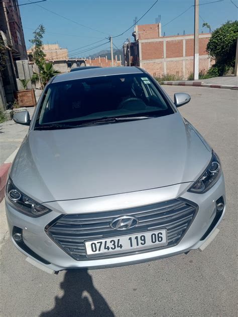 Hyundai Elantra 2019 Gls بيع السيارات الجديدة والمستعملة بالجزائر