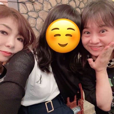 モモコさんのインスタグラム写真 モモコinstagram「こにたんとsmomo出勤していた日😊 ちょうど、大学帰りの娘もひらって私が