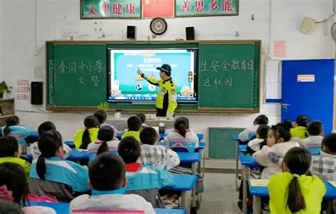 交警进校园 交法入人心宣传活动意识