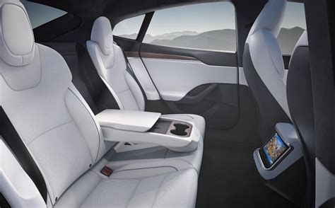 L Incroyable Restylage De La Tesla Model S