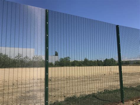 Securifor Prison Mesh Dig In Fencing Kit Sr Rated M High