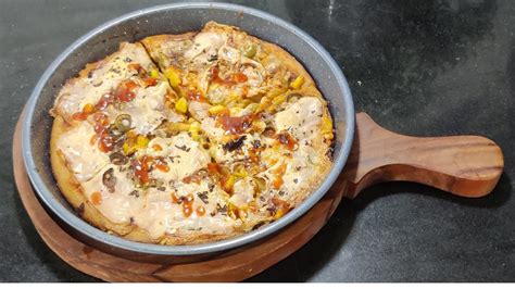 How To Make Atta Pizza Without Mozzarella Cheese Pizza Recipe بینا