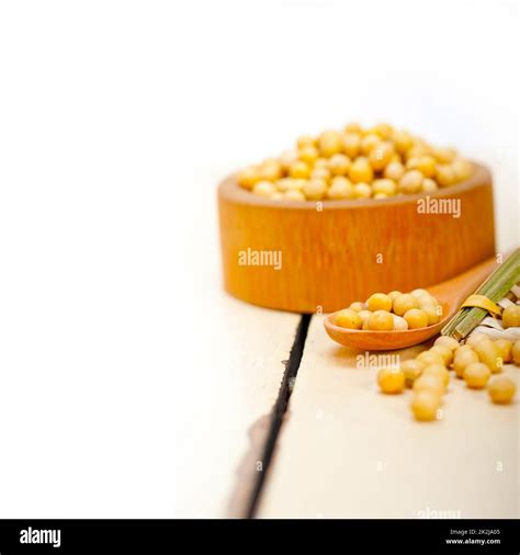 Organic Soya Beans Stock Photo Alamy