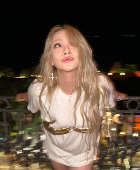 Pin By Jen Jinlian On Ne Lee Chaerin Cl Ne Ne