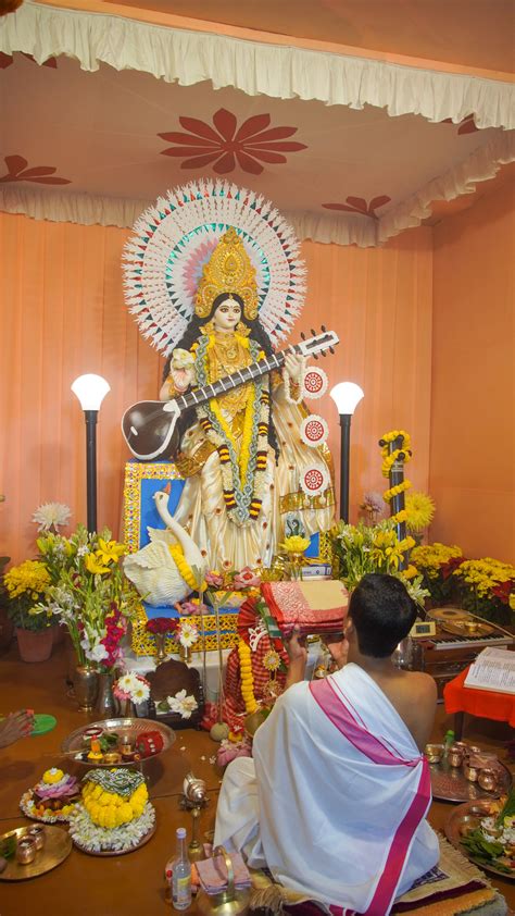 Sri Sri Saraswati Puja 2025 Belur Math Belur Math Media Gallery