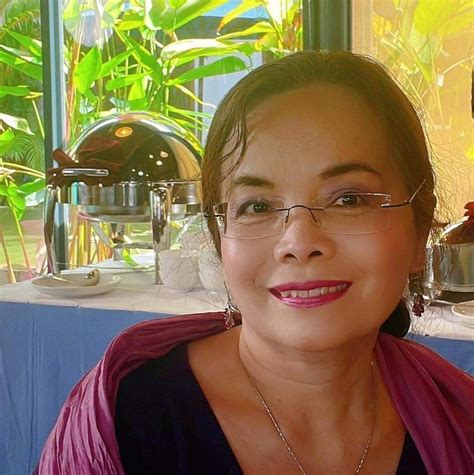 Nagaeyes Kh គ្រឿងអលង្ការ ដែលដក់ជាប់នៅក្នុងនេត្រាខ្ញុំជានិច្ច