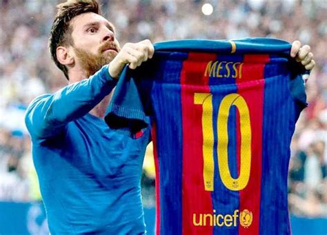 برشلونة يجهز خطة تجديد ميسى على نار هادئة المصري اليوم