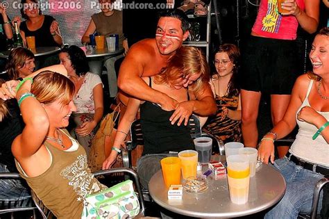 Drunk Teens Groping The Male Strippers At A Party Hardcore Porn