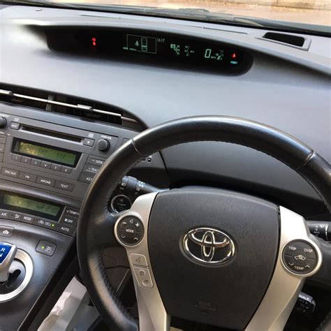 Toyota Prius T4 Grey in SW11 London für 9.000,00 £ zum Verkauf | Shpock DE
