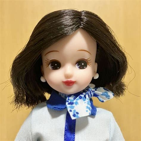 Yahooオークション A380 就航記念 Anaオリジナルcaリカちゃん 開封