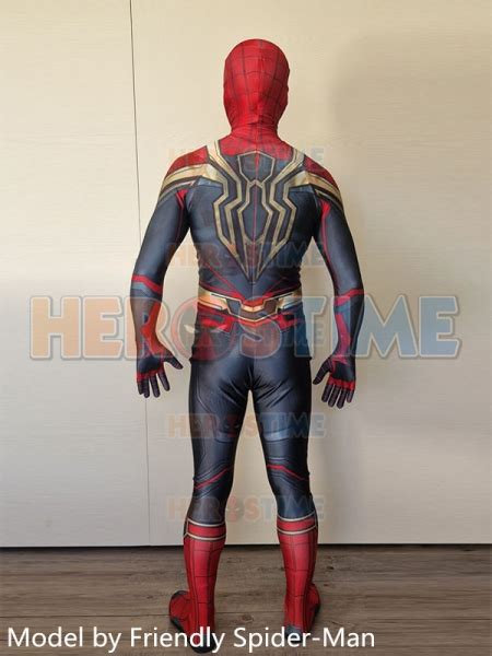 Disfraz integrado de Spider No Way Home Versión actualizada