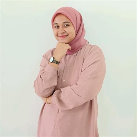 Anggit Nur Pradana Kinasih Banyumas Jawa Tengah Indonesia Profil