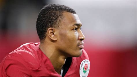 Alabamas DeVonta Smith Becomes First Wide Receiver To Win Heisman