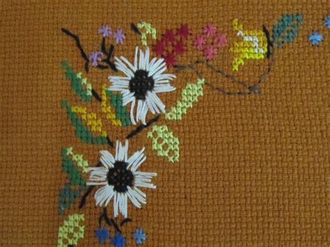 Aamader Blog Cross Stitched Table Runner And Table Cloth