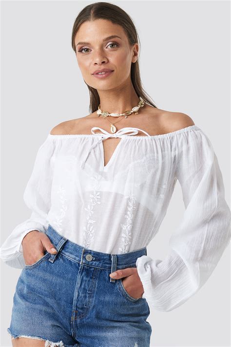 Embroidery Off Shoulder Top White Na Kd