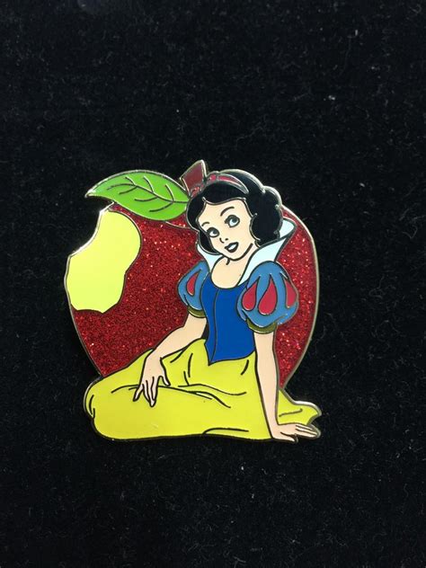 Htf Hkdl Snow White And Seven Dwarfs Apple Pin Disney Princess Mystery Tin Set 1930144183