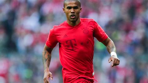 Mercato PSG Le Barça prêt à jouer un mauvais tour au PSG pour Douglas Costa Le sport