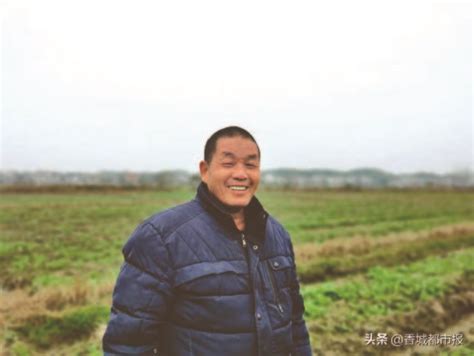 昔日“愁容满面”的贫困户，如今成了村里致富领头人杜志兵