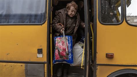 В Запорізькій ОВА пояснили сповільнення евакуації місцевих Читайте на Ukr Net
