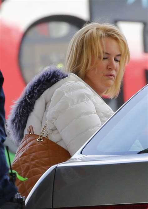 Renee Zellweger Looks Unrecognizable In Fat Suit To Play Real Life