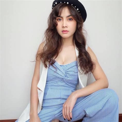 เปิดวาร์ป อั้ม นันทิยา นักร้องลูกทุ่งสาวที่ถูกโยงเป็น ตาล โลกใบที่หนึ่ง