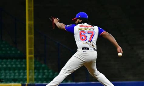 Tiburones De La Guaira Vs Navegantes Del Magallanes