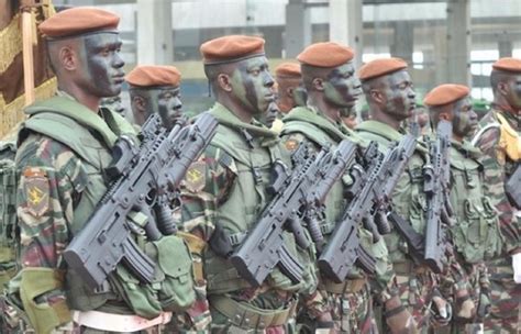 Côte dIvoire larmée rend hommage aux 13 soldats tués à Kafolo Nord