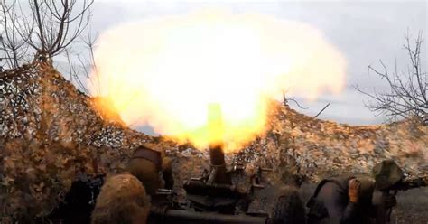 Украйна е отблъснала 49 атаки срещу Бахмут Русия твърди че изцяло е обкръжила града