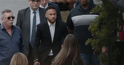 EnquÊte Plainte Pour Viol Neymar Entendu Par La Police