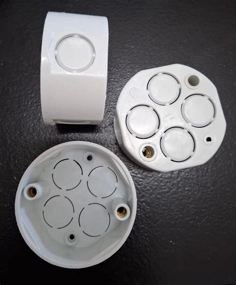20mm 8 Way Pvc Loop Box
