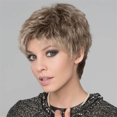 Fransiger Stufenschnitt Kurze Haare Geile Kurzhaarfrisuren