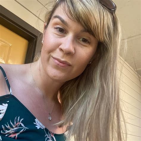 Amy Wise First • Threads Say More