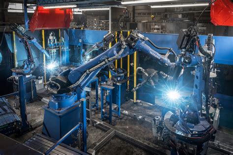smoothly integrating a welding power source into a robotic welding system