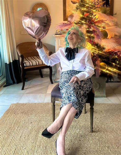 Los Mejores Looks De Fiesta Para Mujeres De 50 Y 60 Años Para Navidad Y