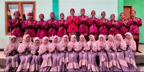 Marawis Putra Putri MAN 1 Kota Sukabumi Berhasil Juara Radar Sukabumi