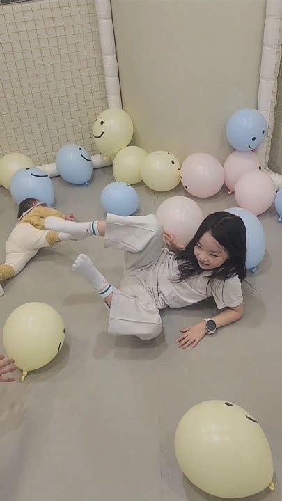동생보다 더 신난 언니가 오늘의 주인공 Shorts Youtube