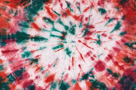Colorido pintado à mão em aquarela vermelho verde espiral padrão de
